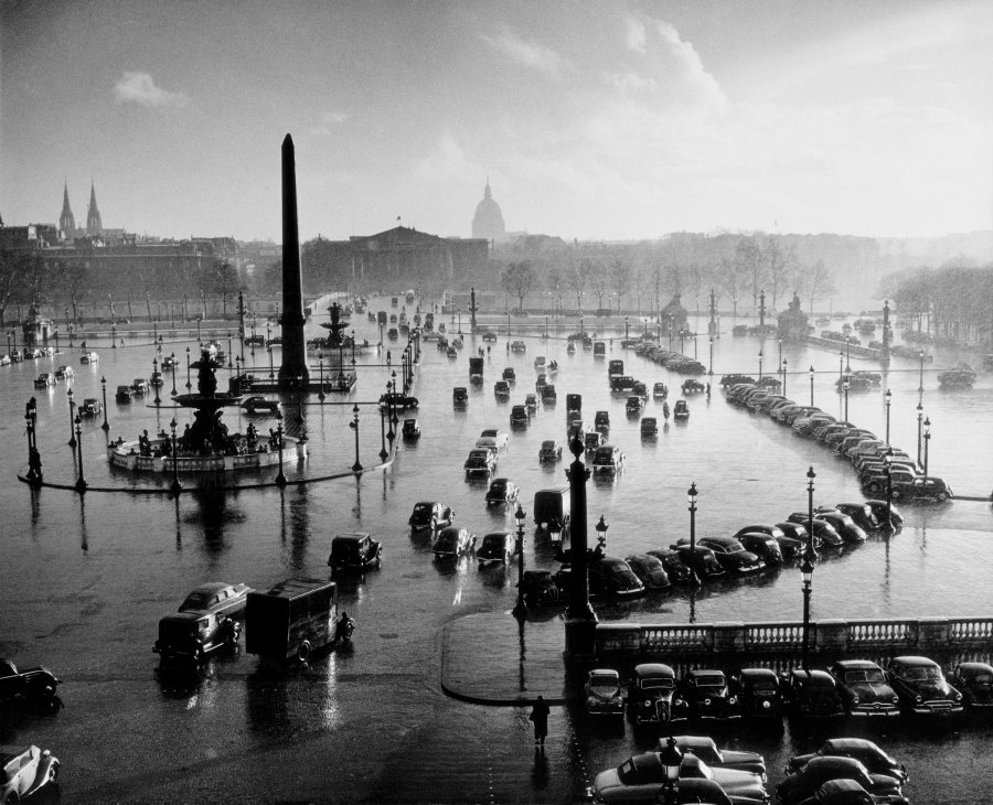 Photographers [Oo] Gordon Parks | Paris, 1950-1952 - C o c o s s e
